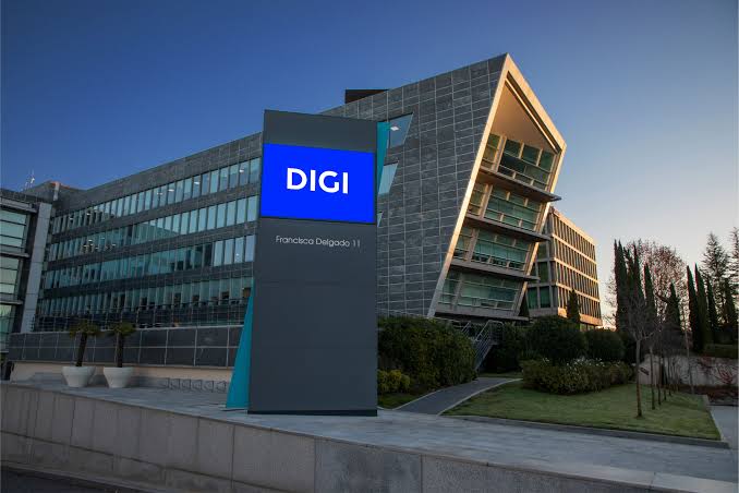 Digi aterriza en bolsa con luces y sombras para el inversor